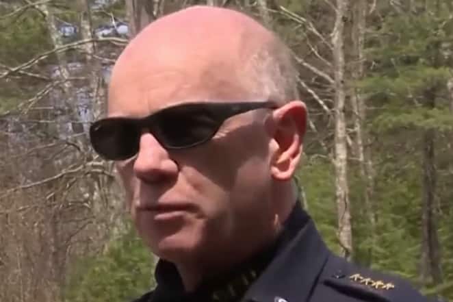 “Pedophile Hunters” Catch Police Chief Trying To Lure A 14-Year-Old Boy ...